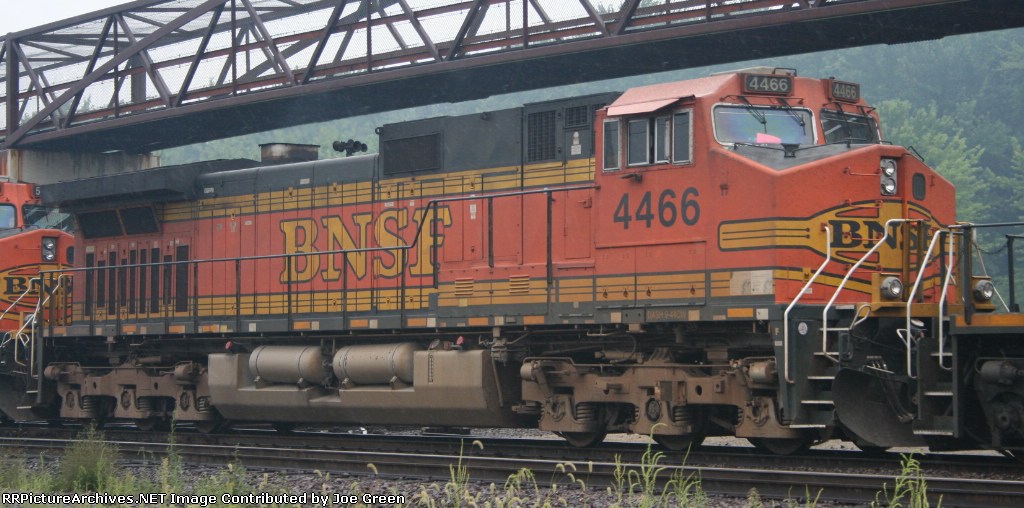 BNSF 4466
